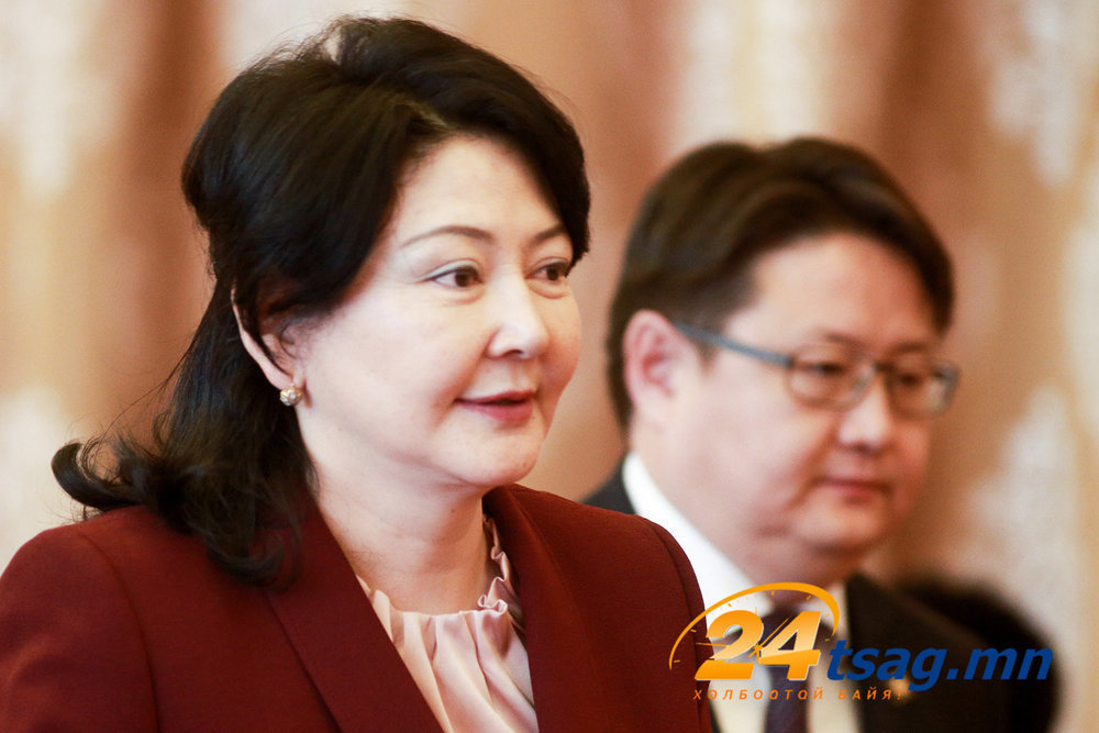 Гишүүн асан Б Ундармаагийн шүүх хурал хойшиллоо