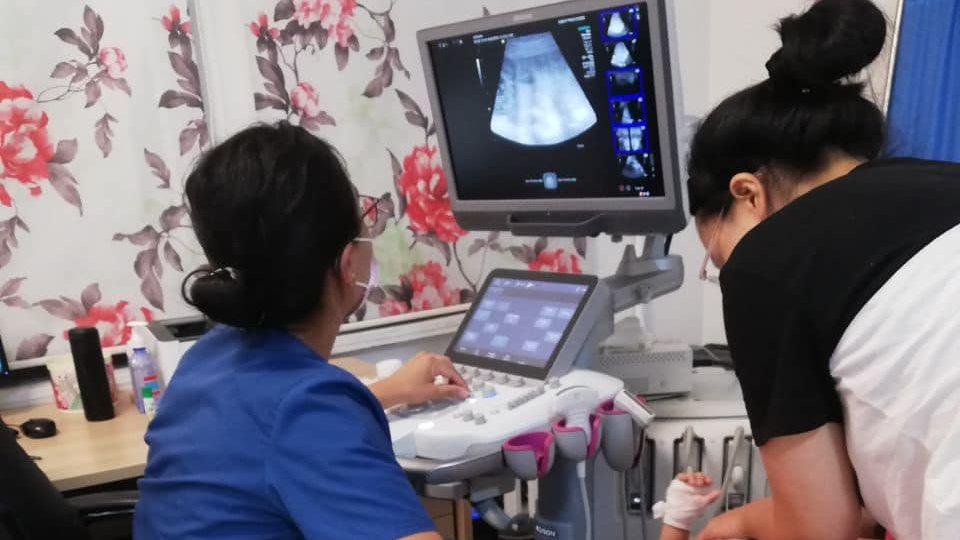 Хөгжлийн бэрхшээлтэй хүүхдүүдийг нарийн мэргэжлийн эмч нарын үзлэгт хамруулж эхэллээ