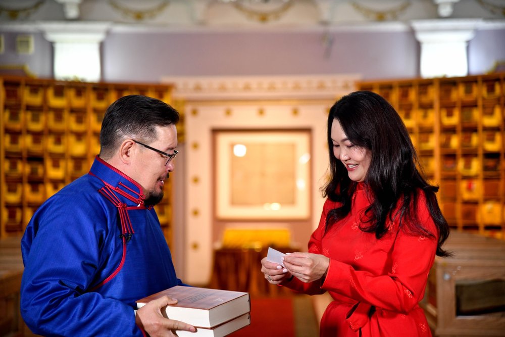 УИХ ын дарга Г Занданшатар Үндэсний номын сангийн үйл ажиллагаатай танилцлаа