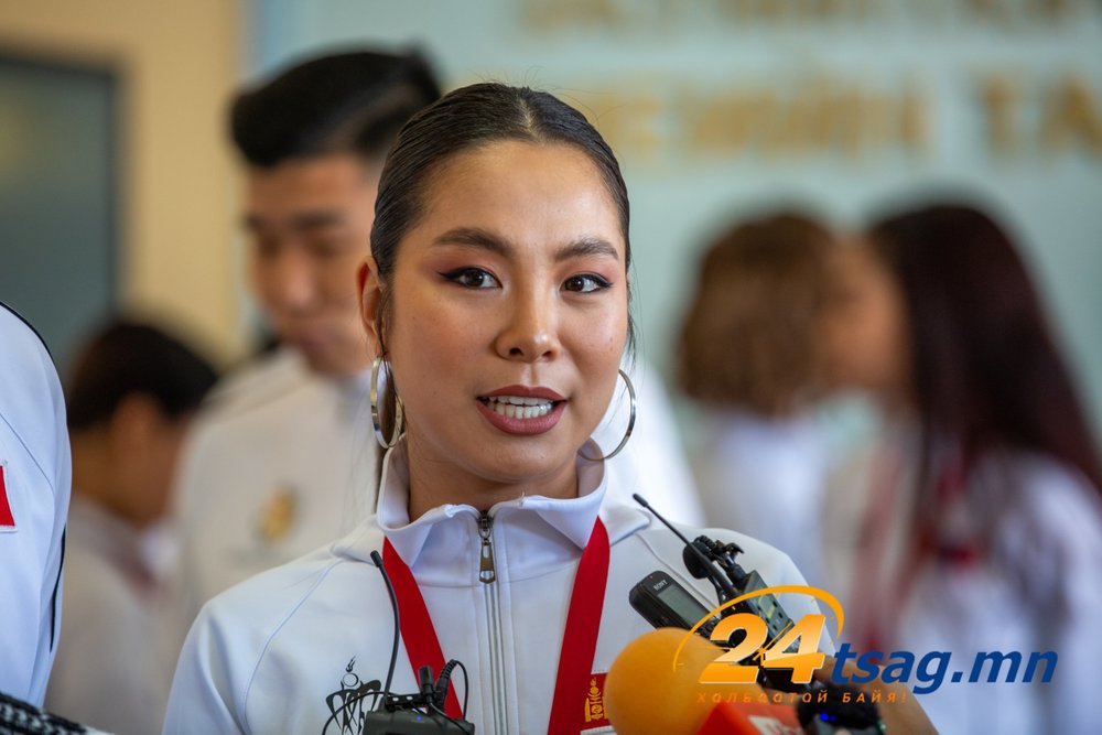 Б.Халиун: Мөрөөддөг байсан зүйл нүдэн дээр биелэх мөч хамгийн сайхан байсан