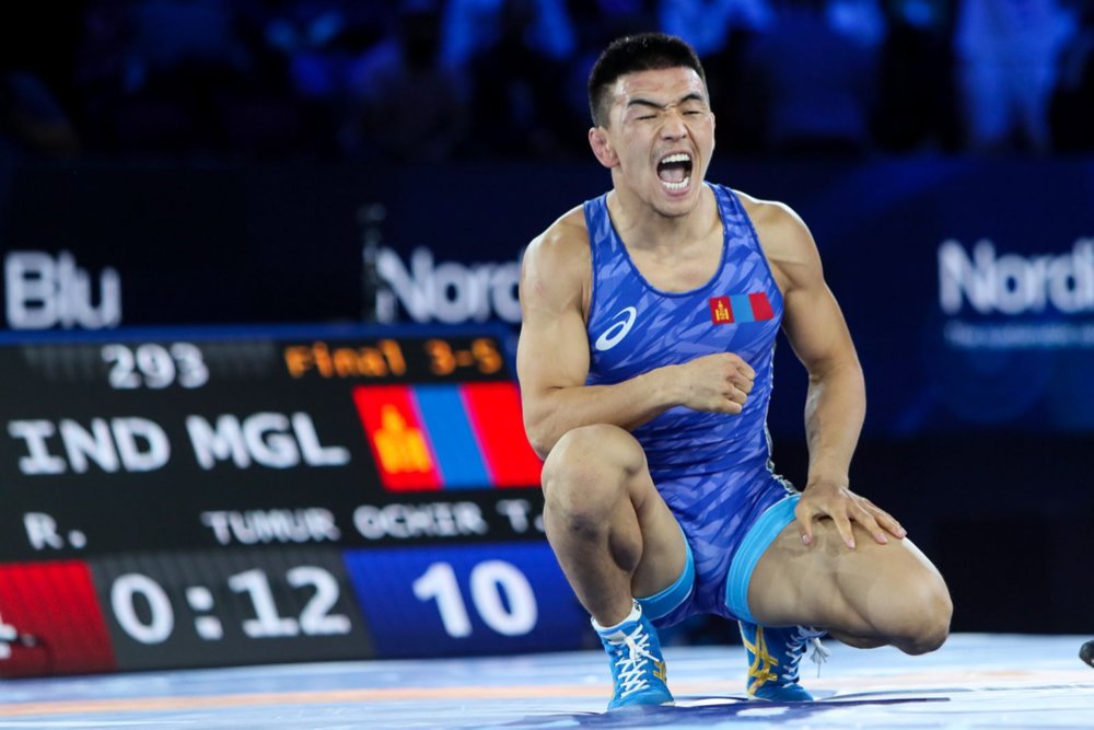 Т Тулга алтан медалийн төлөө барилдана