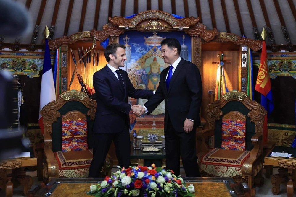 Монгол Улсын Ерөнхийлөгч У Хүрэлсүх Бүгд Найрамдах Франц Улсын Ерөнхийлөгч Эммануэл Макрон нар