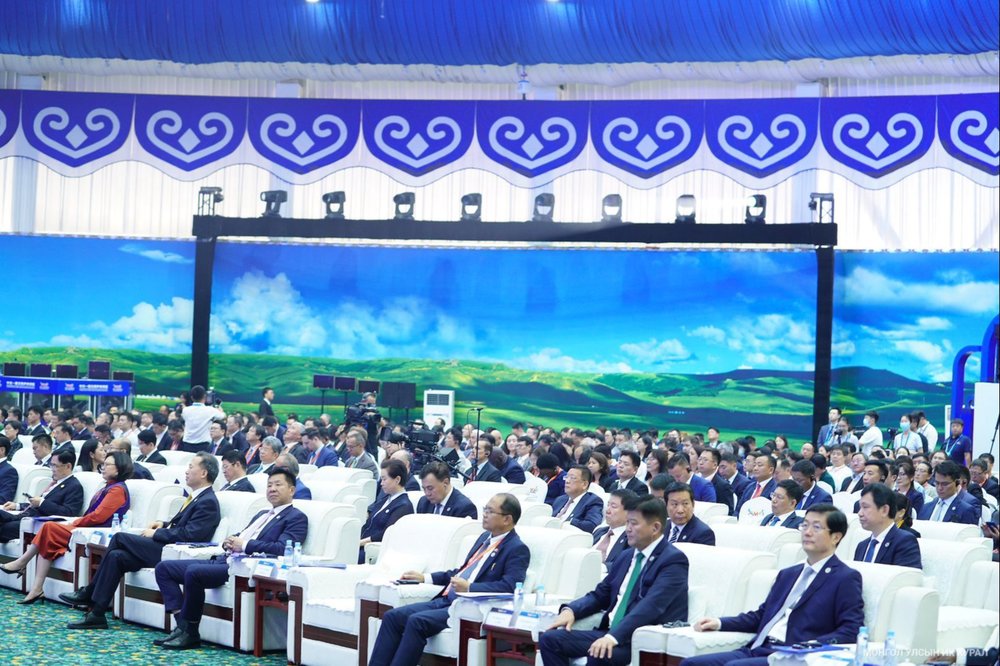 Улсын Их Хурлын Үйлдвэржилтийн бодлогын байнгын хорооны гишүүд “Монгол