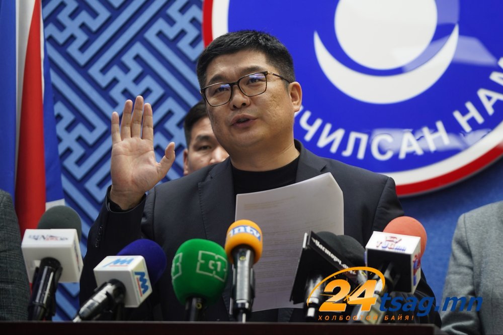 АЗХ ны ерөнхийлөгчөөр Б Ган Очирыг сонгожээ