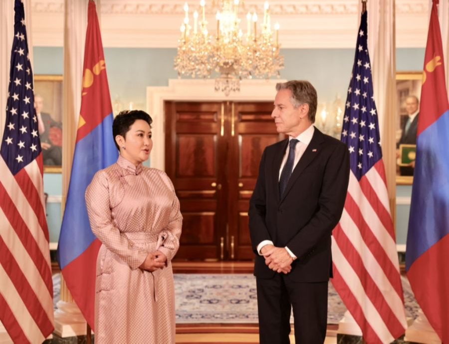 Гадаад харилцааны сайд Б Батцэцэг АНУ ын Төрийн нарийн бичгийн даргатай албан ёсны уулзалт хийв