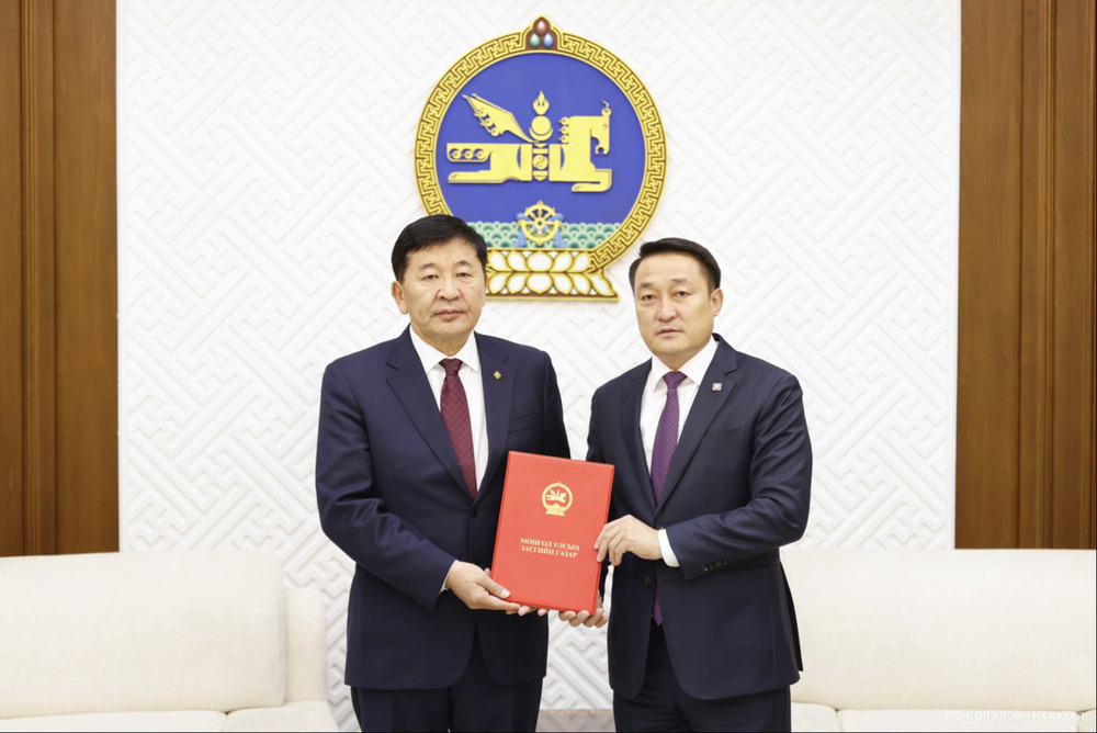 Үндэсний баялгийн сангийн тухай хуульд нэмэлт өөрчлөлт оруулах тухай хуулийн төслийг өргөн