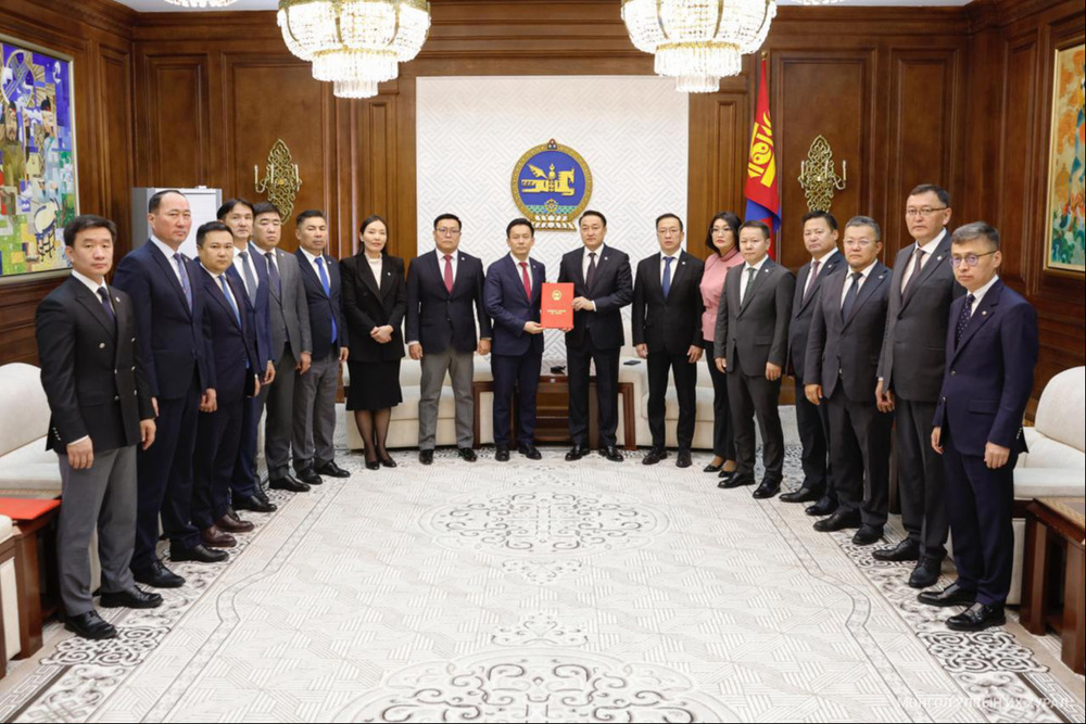 “Хянан шалгах түр хороо байгуулах тухай” УИХ ын тогтоолын төсөл өргөн мэдүүлэв