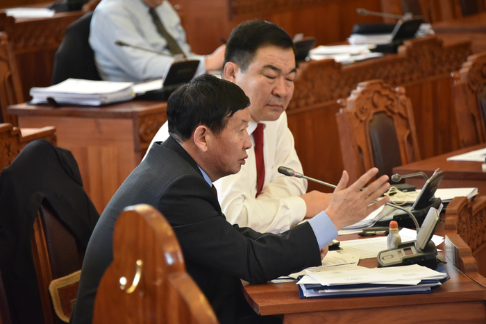 Эрүүгийн хуулийг дагаж мөрдөх журмын тухай хуулийн төслийг эцсийн хэлэлцүүлэгт шилжүүллээ