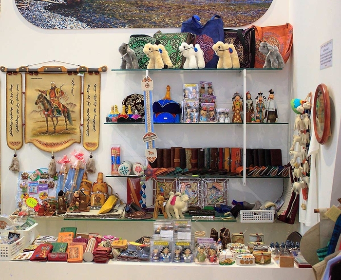 Хөгжлийн бэрхшээлтэй иргэдийн урласан бүтээгдэхүүнийг худалдаалах