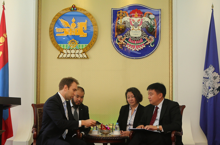 Төр хувийн хэвшлийн түншлэлийг сайжруулах чиглэлээр Азийн хөгжлийн банктай хамтран ажиллана