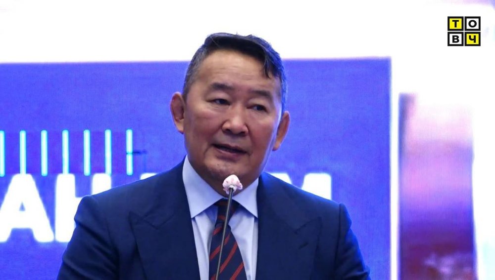 Ерөнхийлөгч асан Х Баттулга Хөгжлийн банкны сонсголд оролцож байна