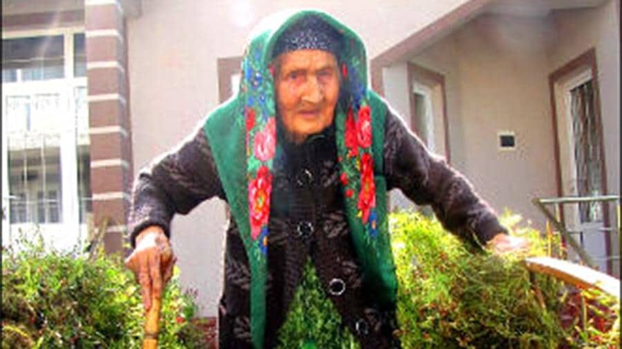 Дэлхийн хамгийн өндөр настай эмэгтэй нас баржээ