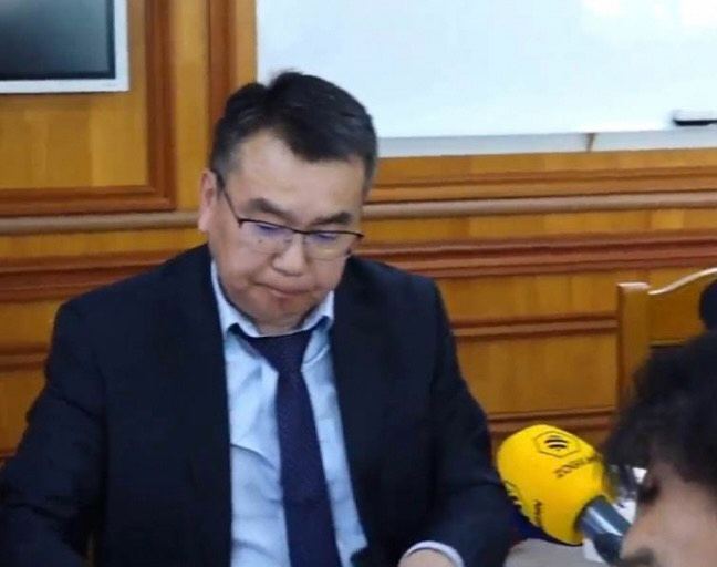 Х Болдбаатар Дөрвөн их наяд төгрөгийн хохирол учруулсан хэргийг Ч Сайханбилэг Ц Элбэгдорж О