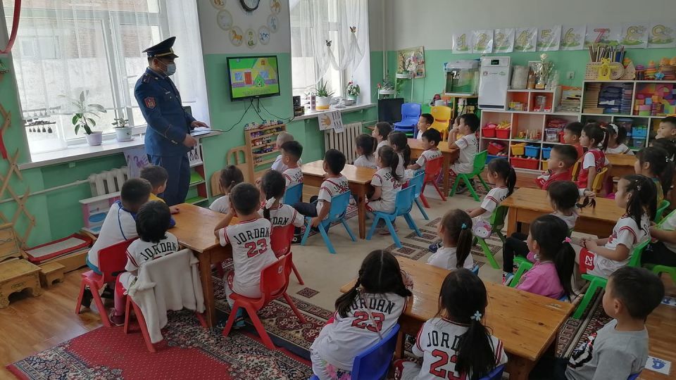 Гамшгаас хамгаалах мэдлэг олгож витаминжуулалтын аяныг өрнүүлэв
