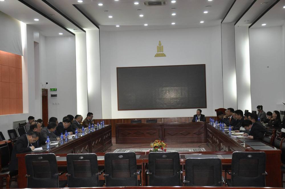 “Петрочайна Дачин Тамсаг” Бичигт боомт хүртэлх замыг хучих боломжгүй