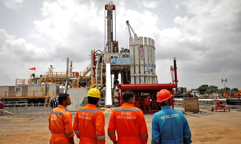 Энэтхэг улс түүхий нефтийн гэнэтийн ашгийн татварыг тэг болголоо