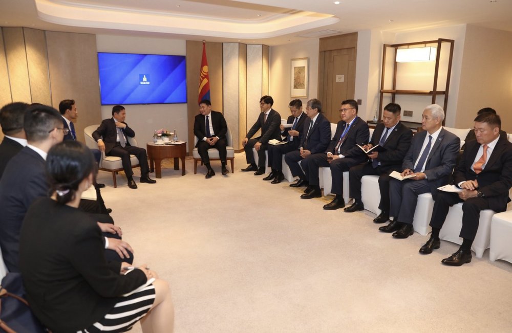 Ерөнхий сайд Л Оюун Эрдэнэ БНХАУ ын зарим аж ахуйн нэгжийн удирдлагыг хүлээн авч уулзав