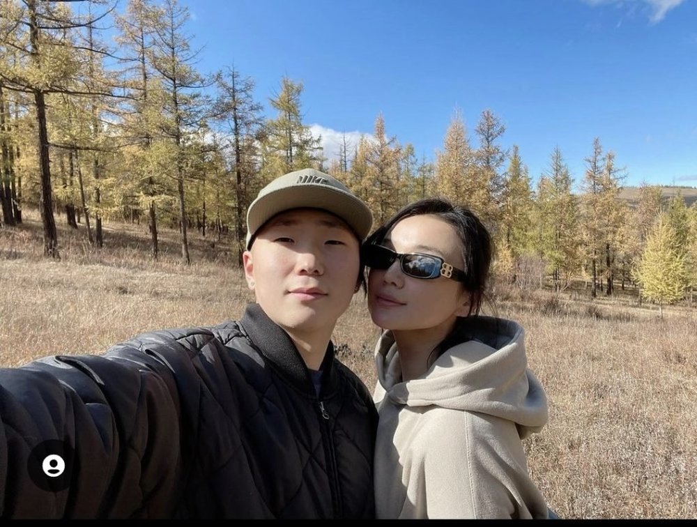 Реппер Roockie эхнэрээ зодсон хэргээр шалгагдаж байна