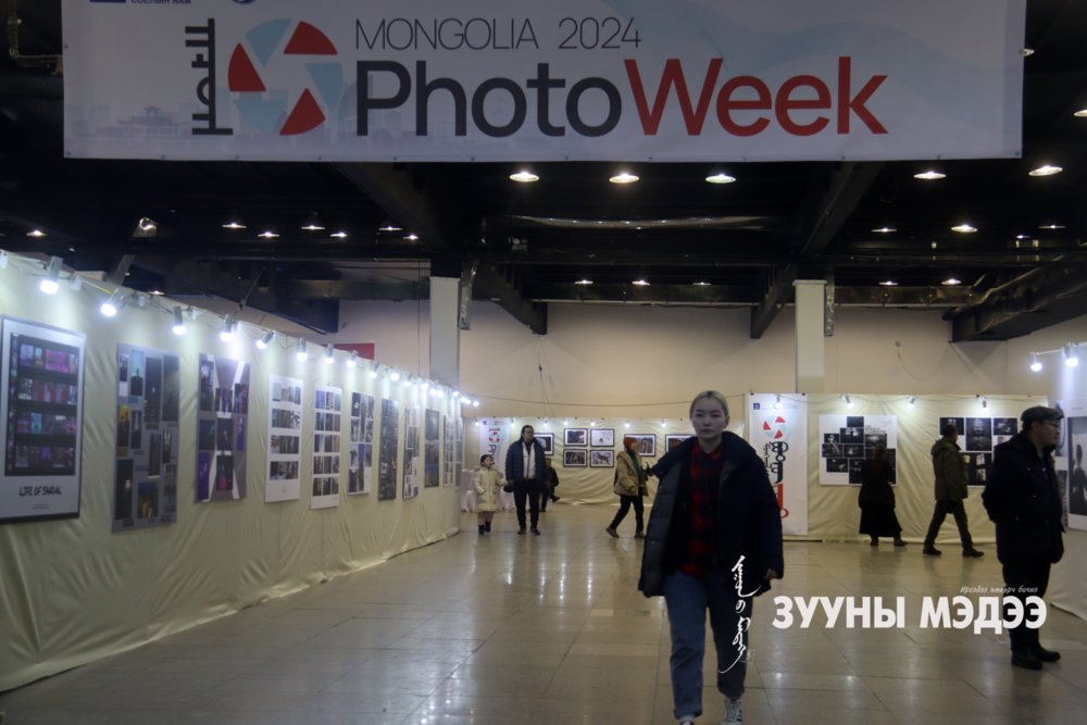 ФОТО “Улаанбаатар гэрэл зургийн 7 хоног” үзэсгэлэнд 620 бүтээл дэлгэгджээ