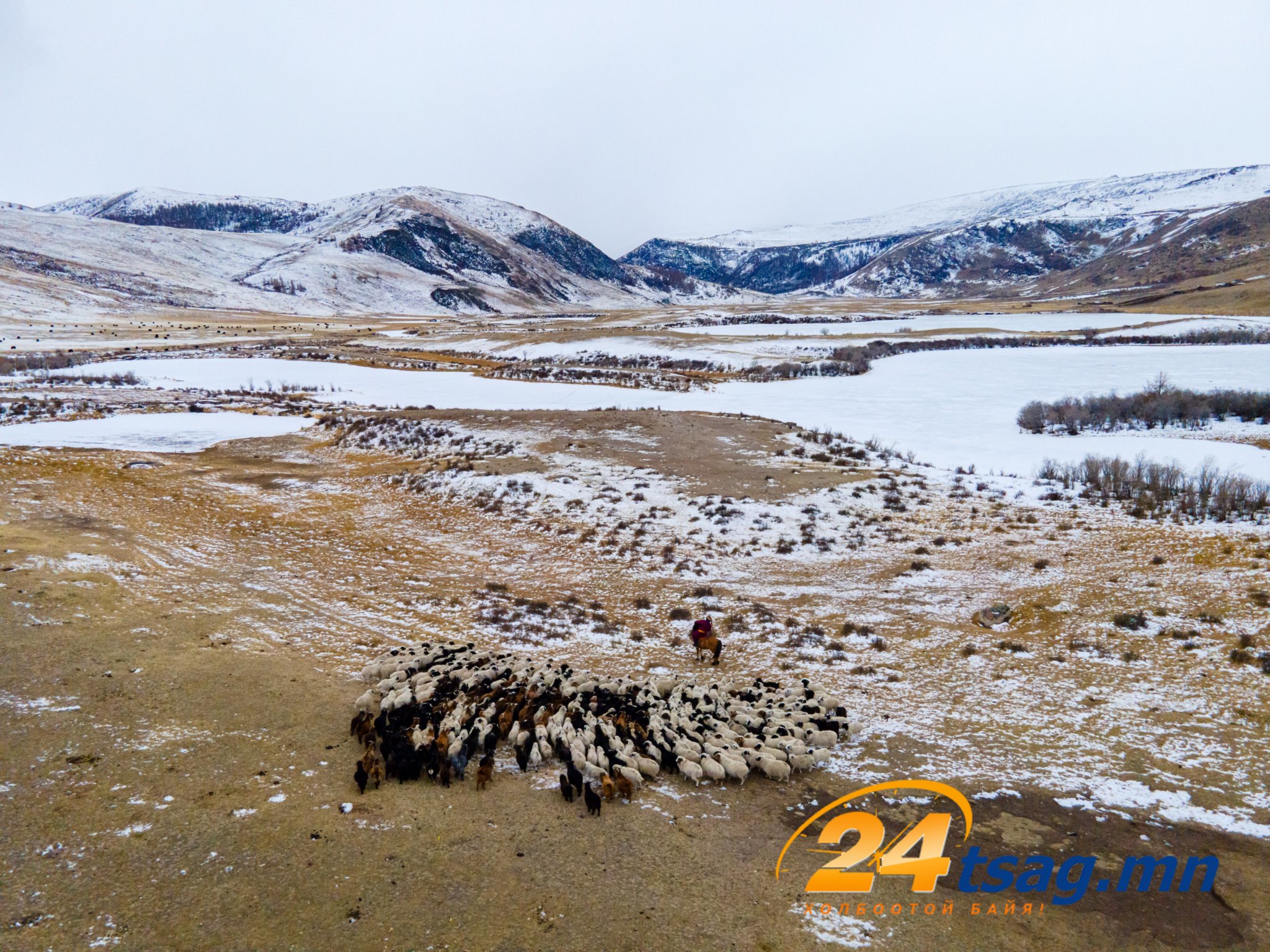 Уулархаг нутгаар нойтон цас орж, ихэнх нутгаар сэрүүснэ