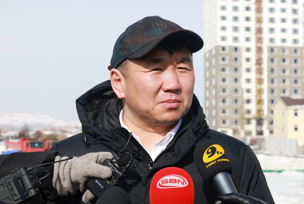 Халиа тошин үүссэн зургаан байршилд мөс зөөх ажил үргэлжилж байна