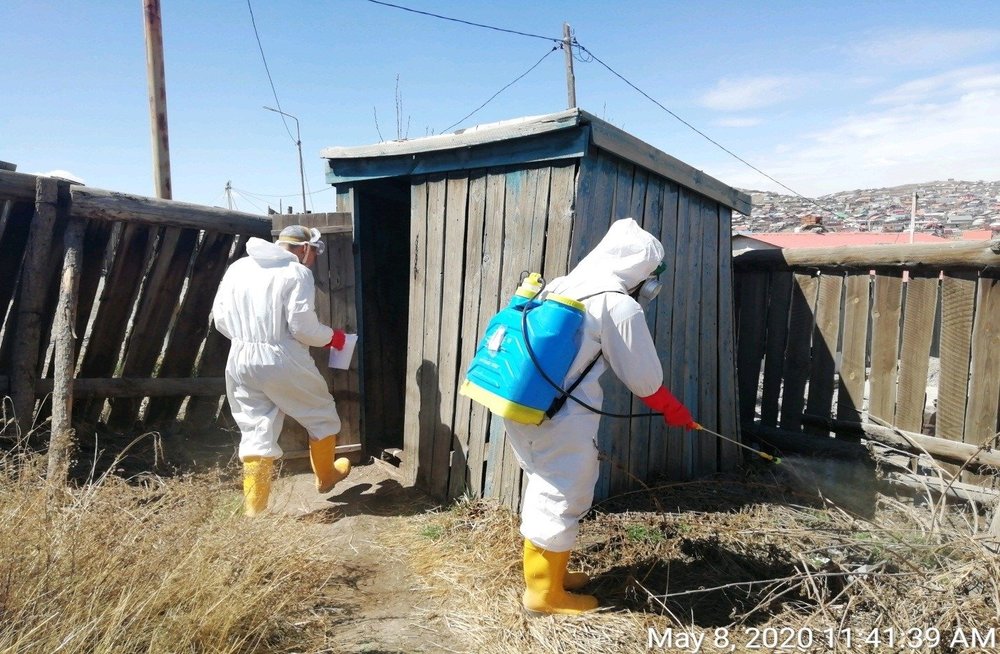 Баянзүрх дүүрэг ариутгал халдваргүйжүүлэлтийг тогтмол хийж байна