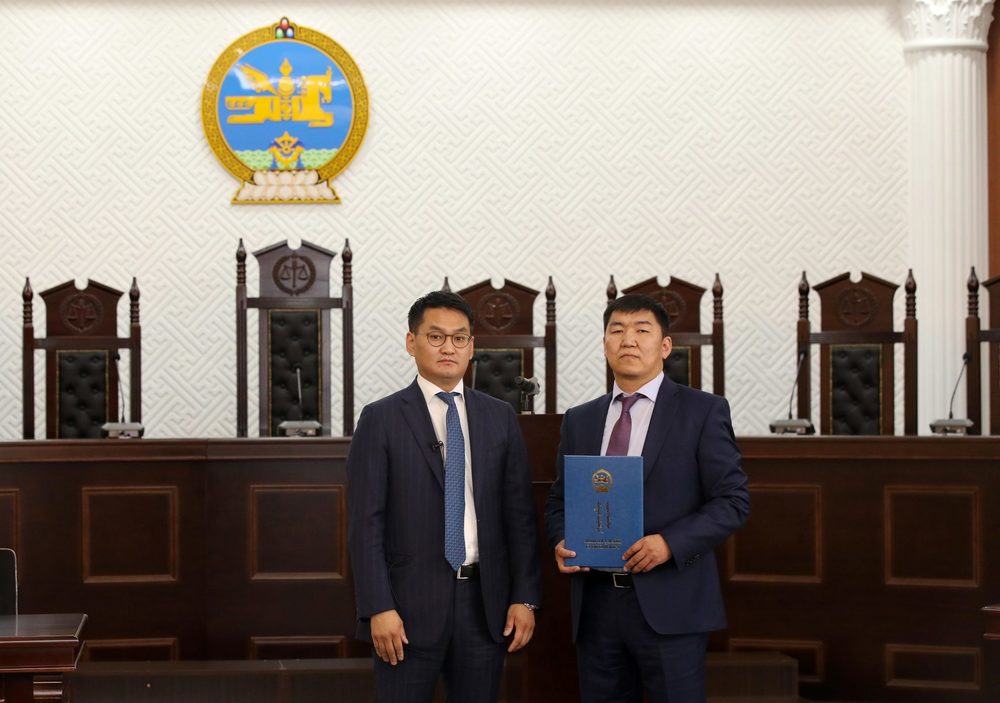 Улсын дээд шүүхийн Ерөнхий шүүгчээр Дамдины Ганзоригийг томиллоо