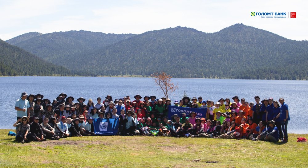 Голомт банкны явган аяллын баг 120 километр замыг амжилттай тууллаа