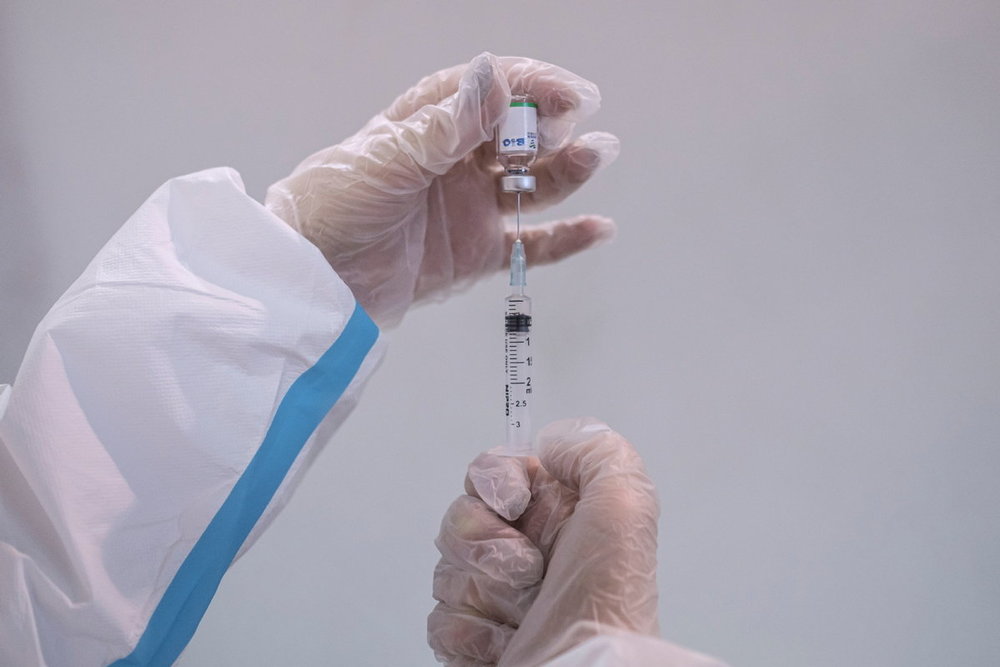 Б.Ууганбаяр: Vero Cell, AstraZeneca, Pfizer вакцинаас сонголтоороо ...