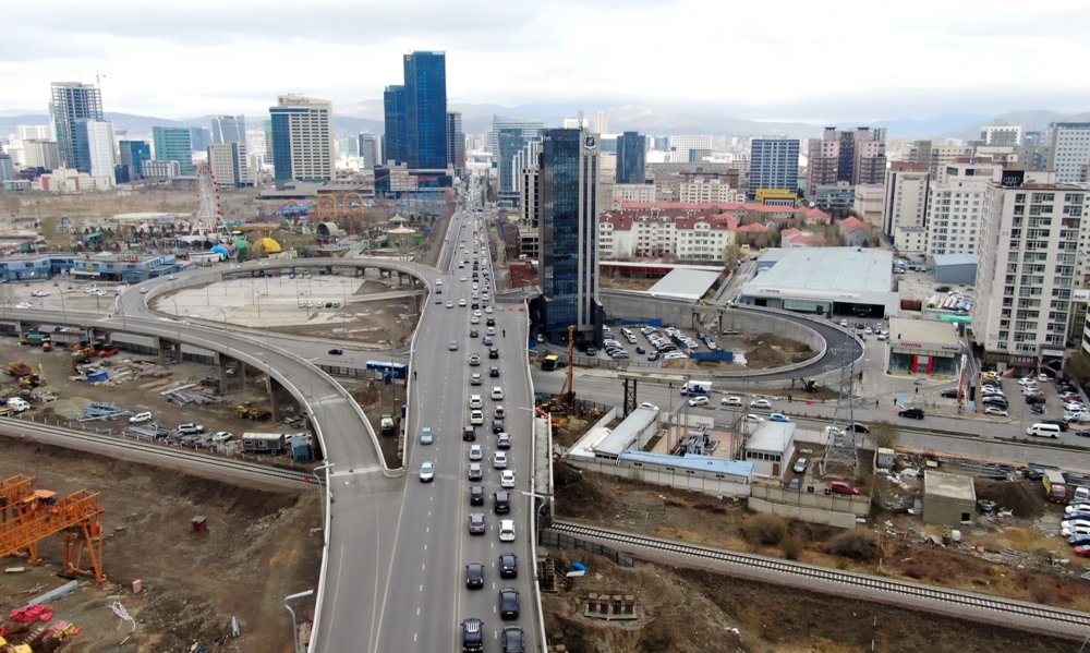 Бүх албан хаагч нэгэн зэрэг түгжрэлд орохгүй сургуулийн цагт уялдуулсан нь зөв гэж ажиглагдсан