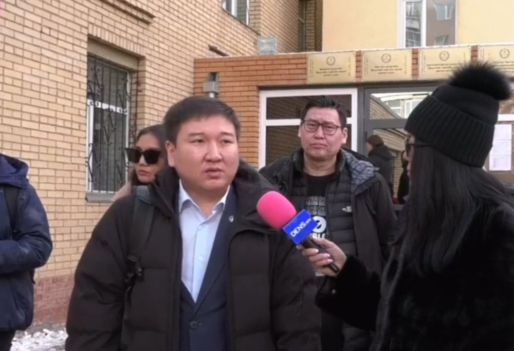 Э ОДБАЯР Ерөнхий сайд Л Оюун Эрдэнэ ГУРВАН статусаар ИРГЭДДЭЭ ГОМДОЖ БАЙГАА