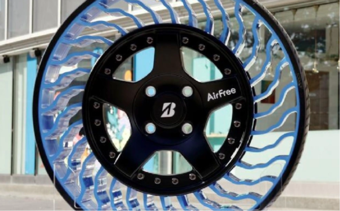 Японд “Bridgestone”-ийн хийлдэггүй “AirFree” дугуйг туршиж эхэллээ