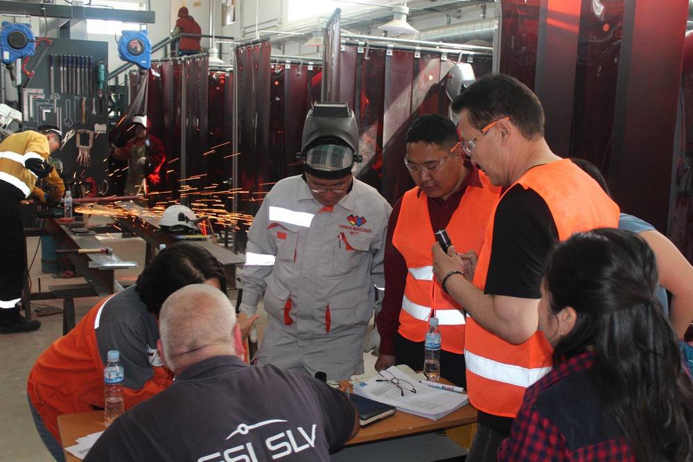 А.Түвшинбаяр: Өмнөговь аймгийн Политехник коллеж бүс нутагтаа аюулгүй ...