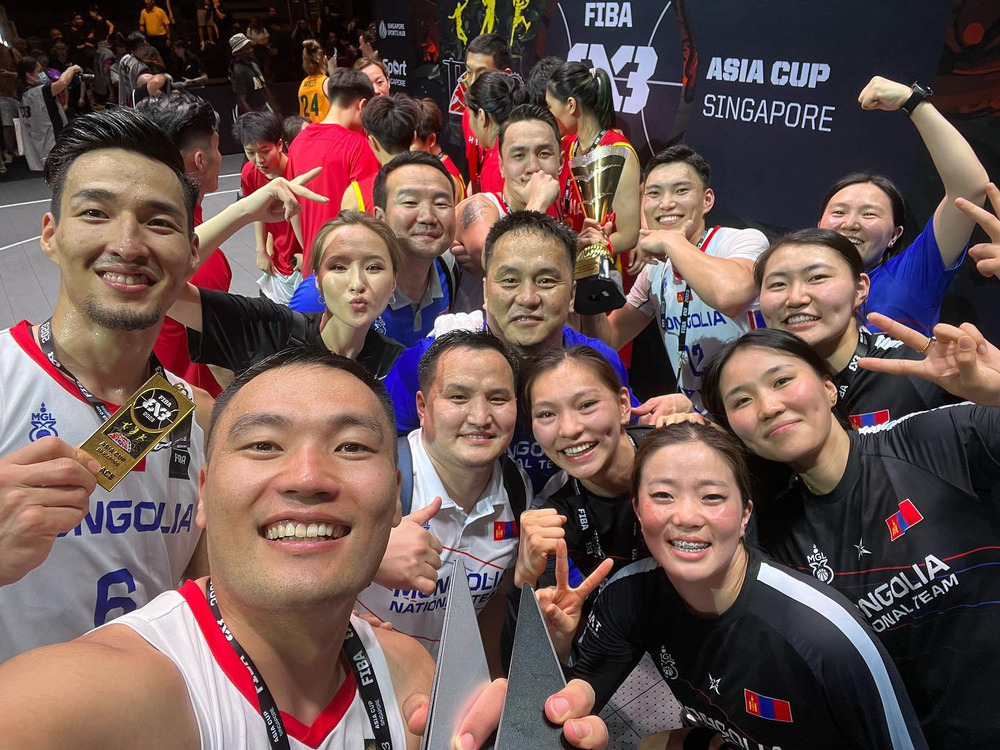 3x3 сагсан бөмбөгийн эрэгтэй, эмэгтэй тамирчдад 500 сая төгрөгийн ...