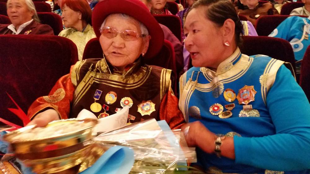 ”Саран ээж” 1000 ээжийн хүндэтгэлийн арга хэмжээ боллоо