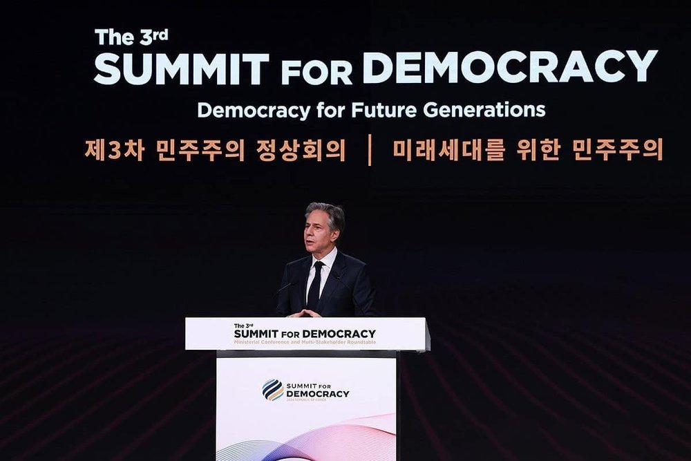 “Дижитал технологи ба Ардчилал” уулзалтад 30 орны сайд оролцож байна