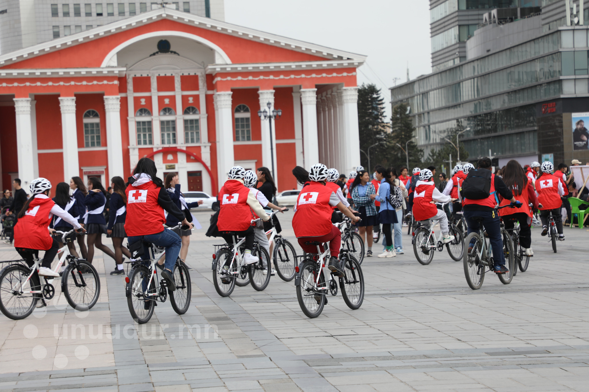 “Хүмүүнлэгийн үйлс үргэлжилсээр” өдөрлөг зохион байгууллаа