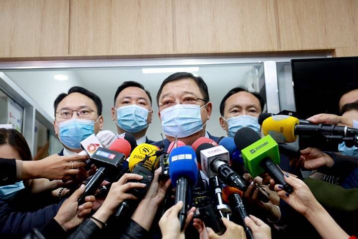 С Эрдэнэ Нэр дэвшигчдийнхээ баримт бичгийг СЕХ нд албан ёсоор хүргүүллээ