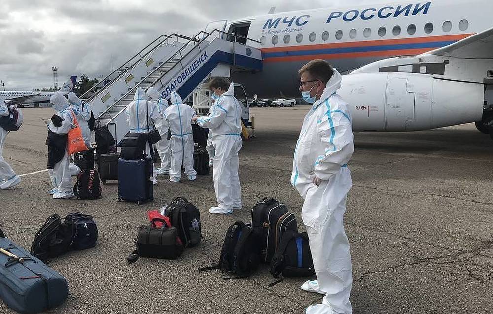 ОХУ ын Ерөнхий сайдыг дагаж явсан сэтгүүлчид халдвар авчээ