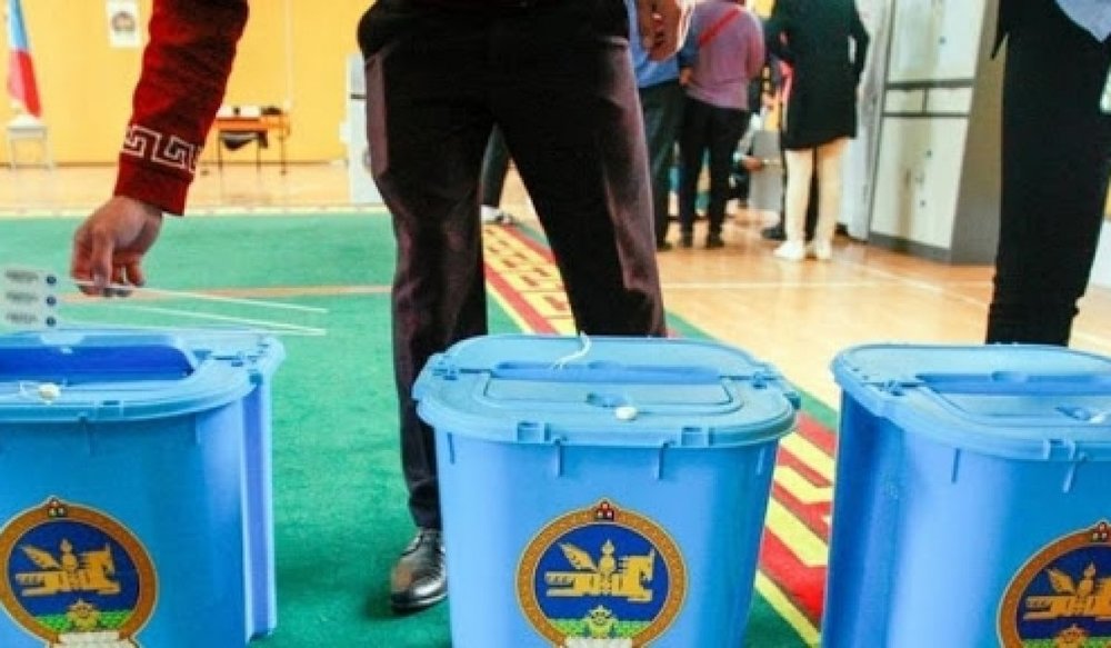 25 мянган сонгогч өнөөдөр саналаа өгнө