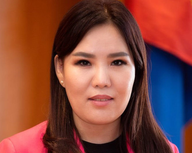 ЕТГ ын Захиргаа санхүүгийн газрын даргаар Б Батцэцэгийг томиллоо