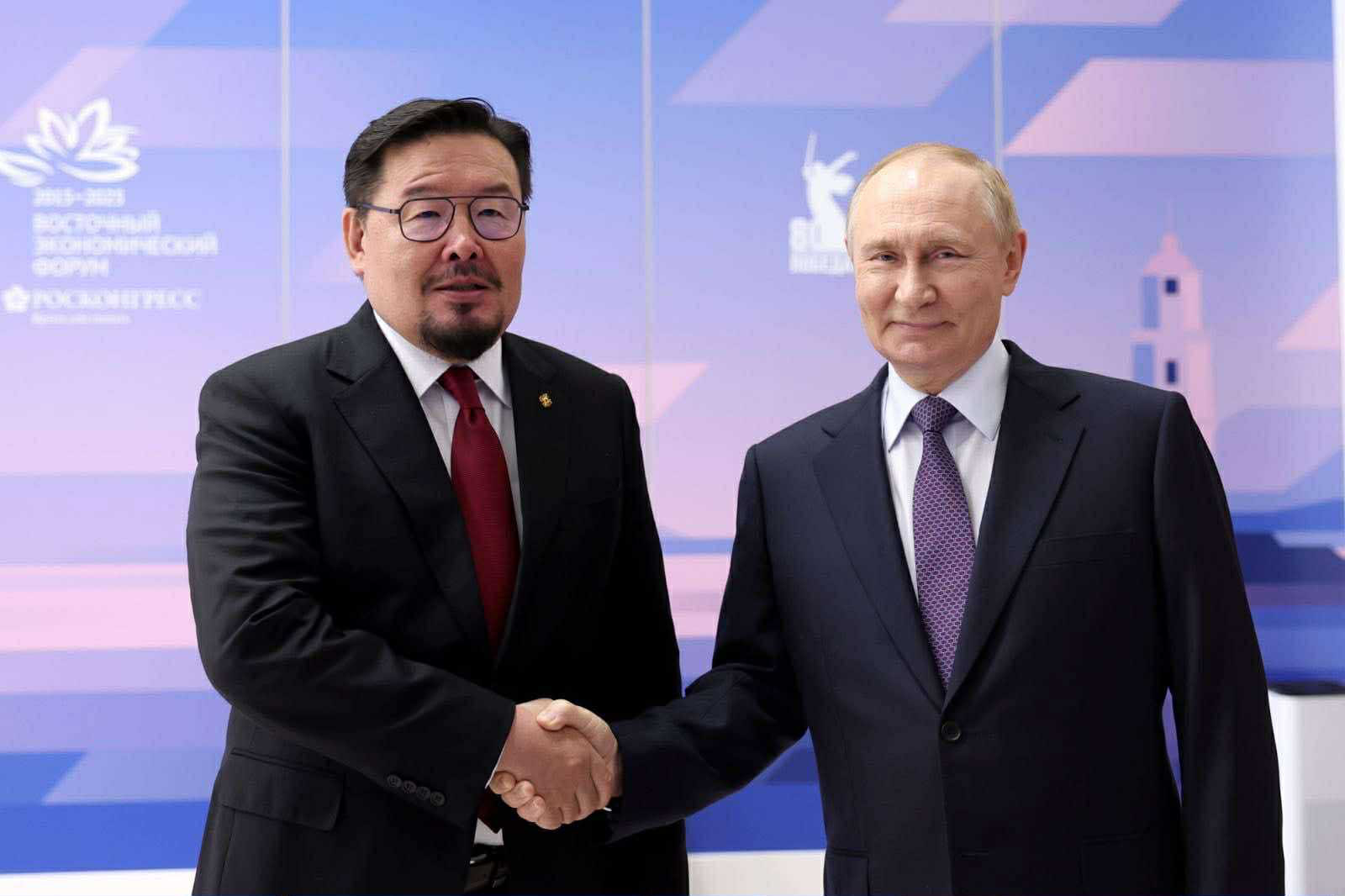 Монгол Улсын Ерөнхий сайд Г Занданшатар ОХУ ын ерөнхийлөгч В В Путинд бараалхлаа